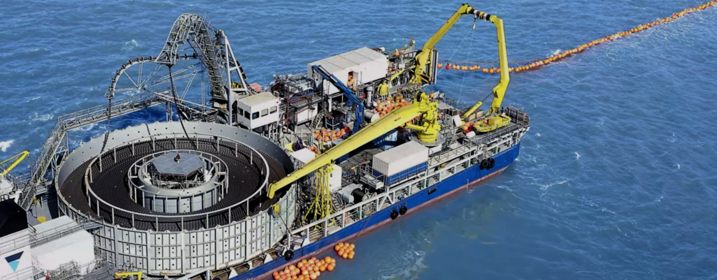 Interconnecting grids | Hitachi Energy