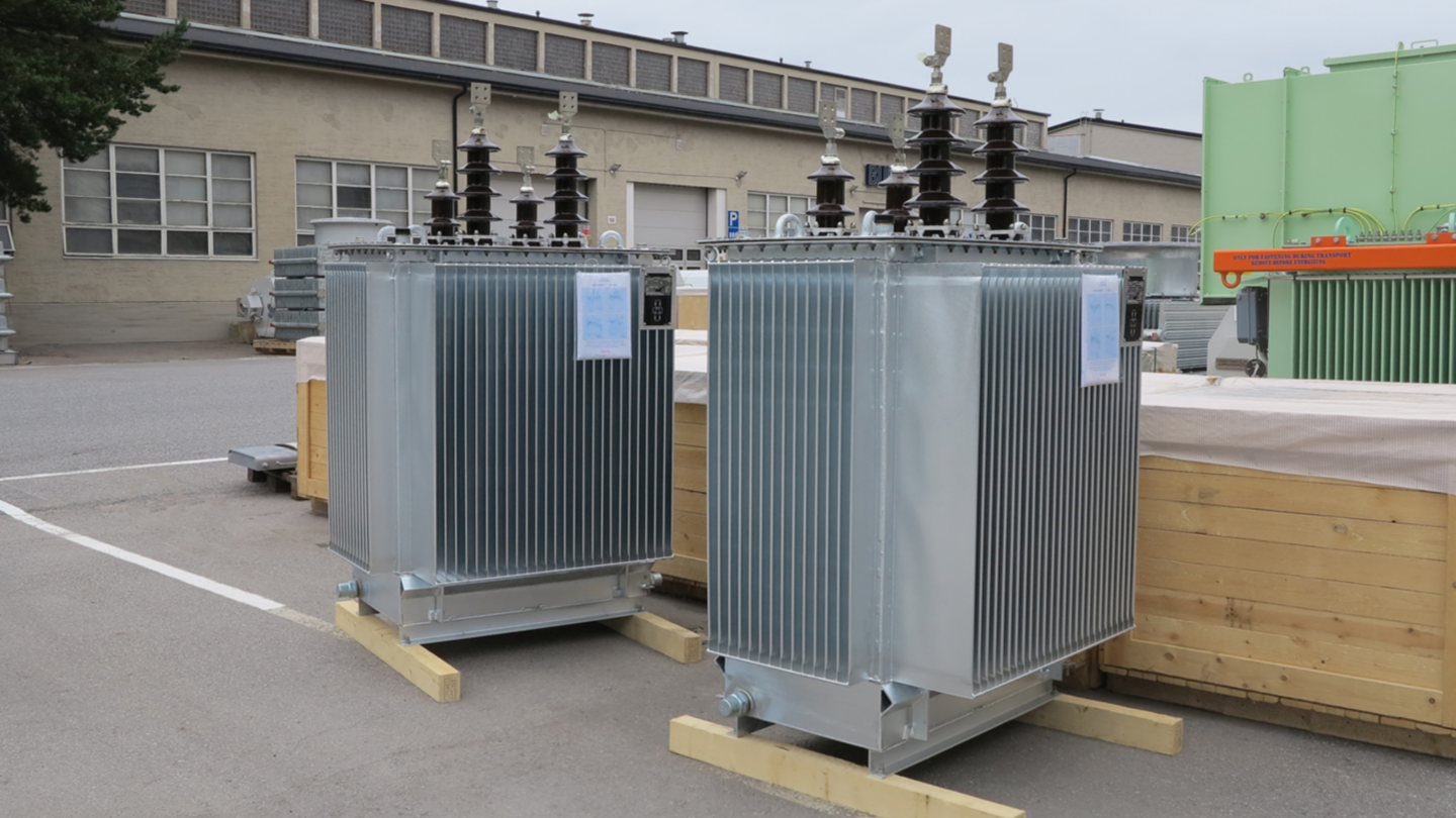 Booster transformers | Hitachi Energy