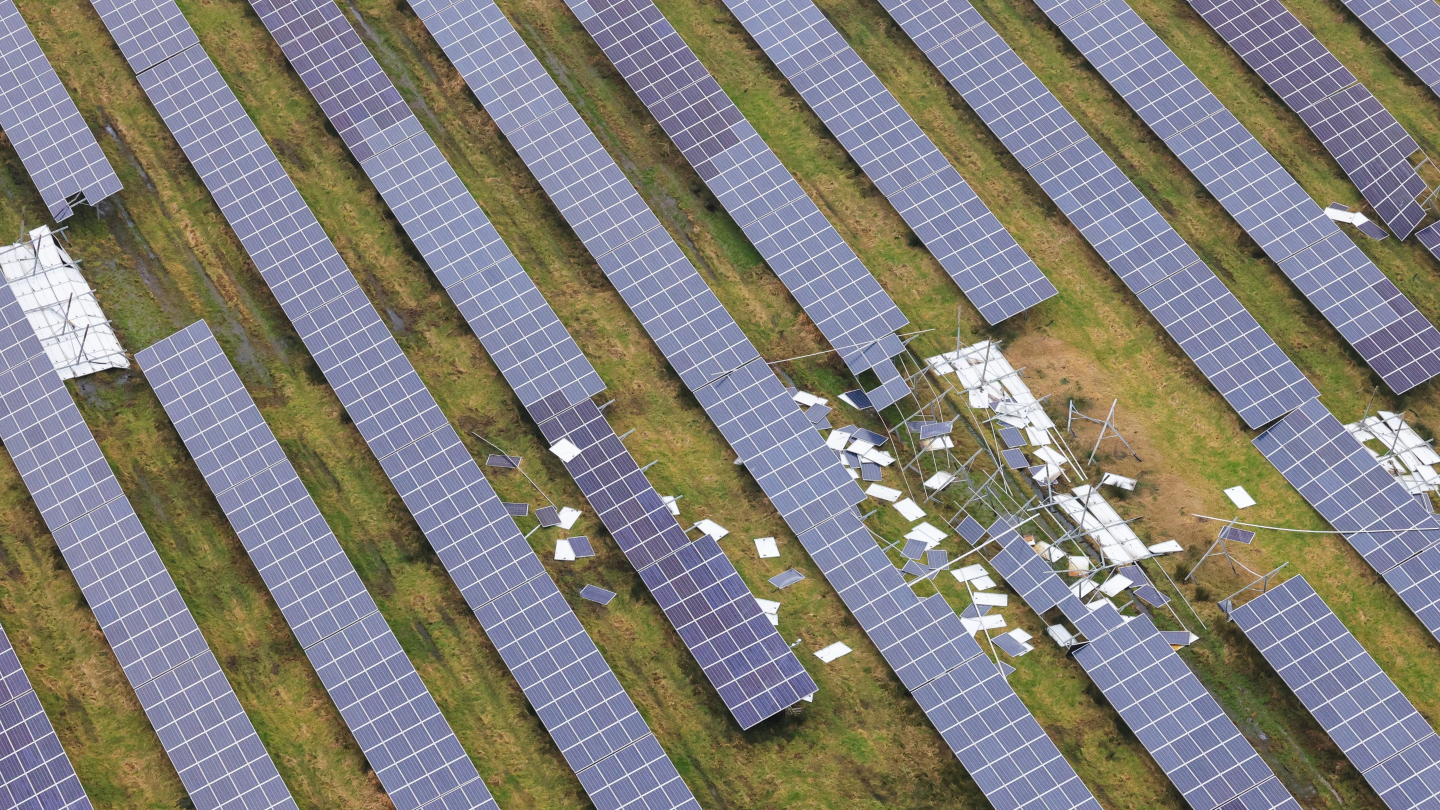 How wireless networks protect PV systems, reduce costs | Hitachi Energy