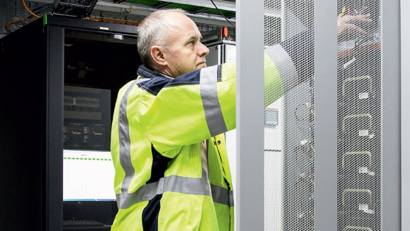 Energy Storage | Hitachi Energy