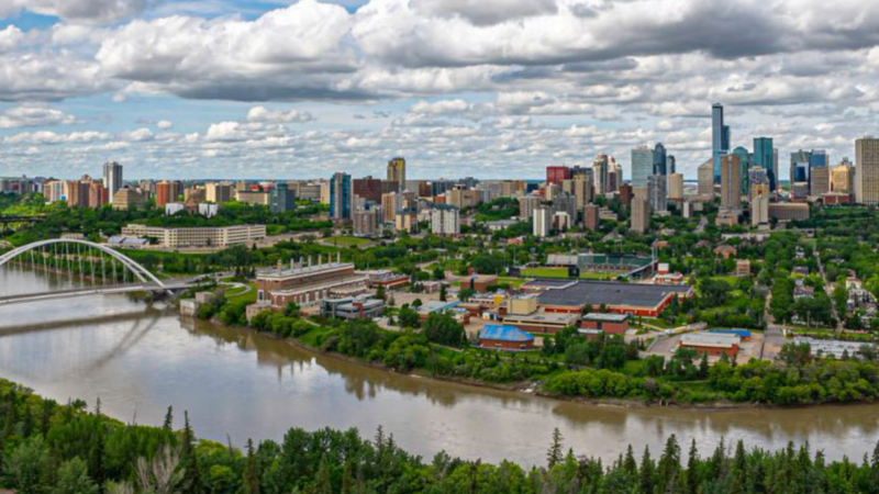 EPCOR debuts new solar farm with battery energy storage solution in ...