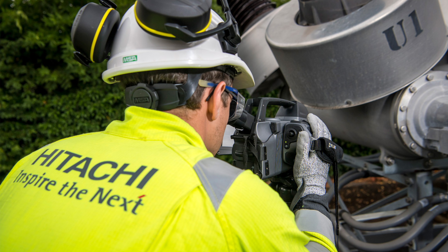 Advanced services | Hitachi Energy