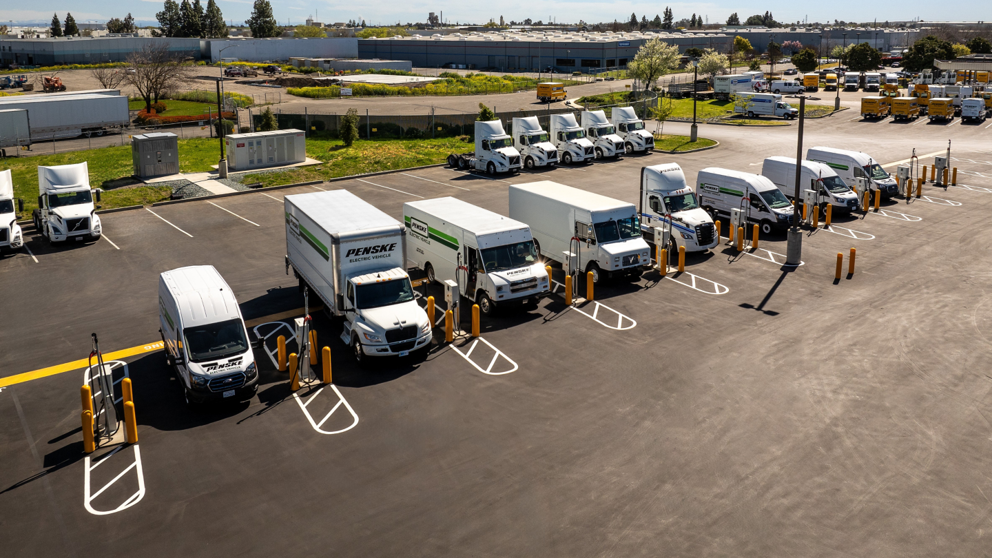 Hitachi and Penske launch large-scale electric truck charging pilot